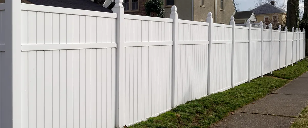 Vinyl Fence Cost Guide 2025: Prices, Installation & Savings